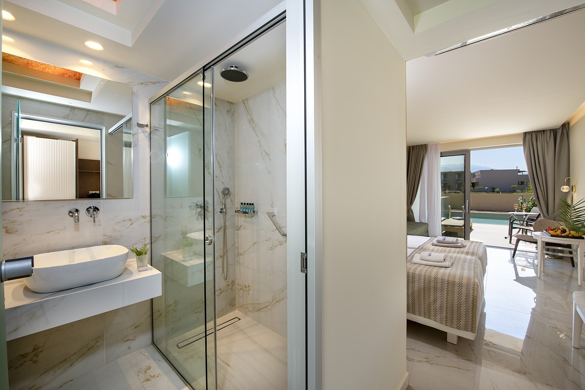 Junior Suite with individual pool - Vantaris Luxury Beach Resort